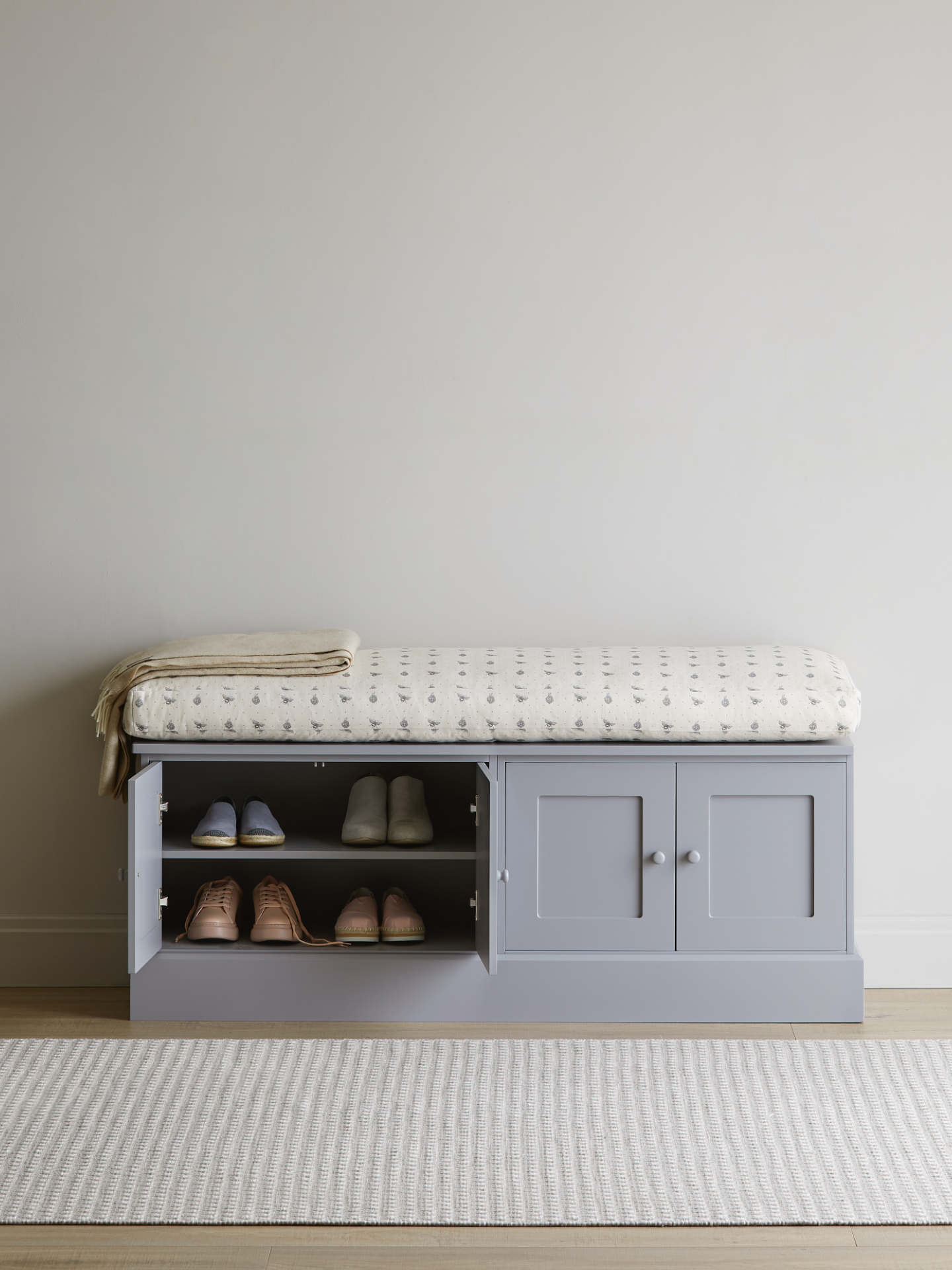 Somersby four door bench – The Dormy House