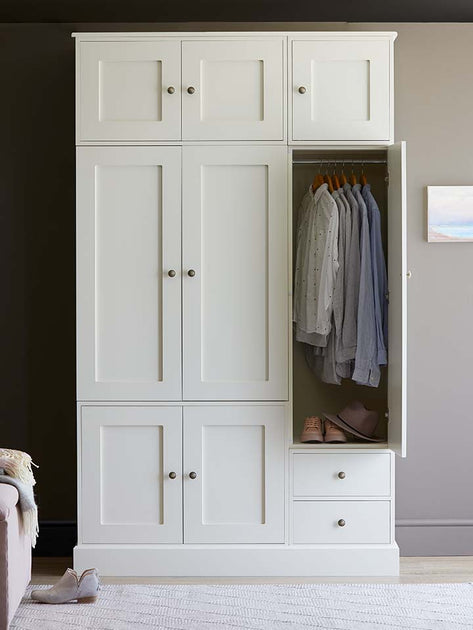 Portland triple wardrobe with top cupboards – The Dormy House